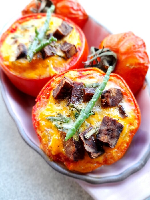 Gevulde tomaat met zeekraal, ei en tempeh :: Homemade Homegrown by Bianca