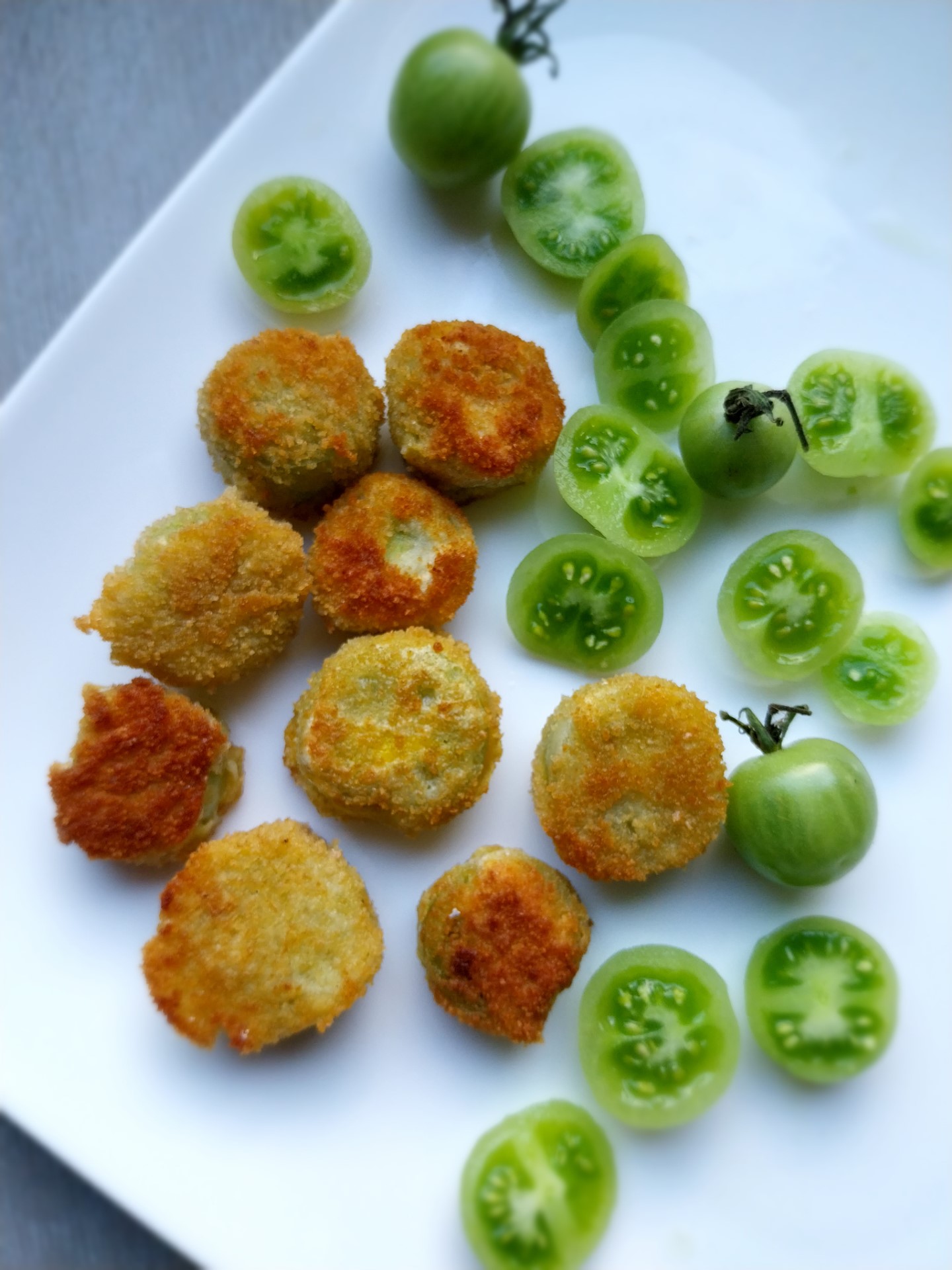 Green fried tomatoes :: Homemade Homegrown by Bianca